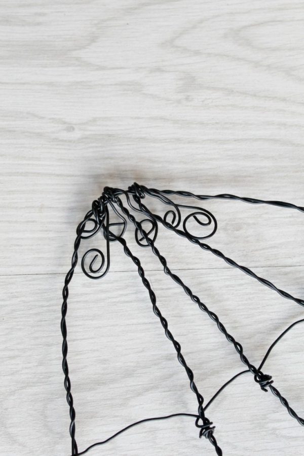 DIY Spider Web With Wire - Easy Peasy Creative Ideas