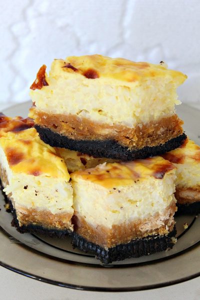 Rice Pudding bars with Oreo and pumpkin crust - Easy Peasy Creative Ideas