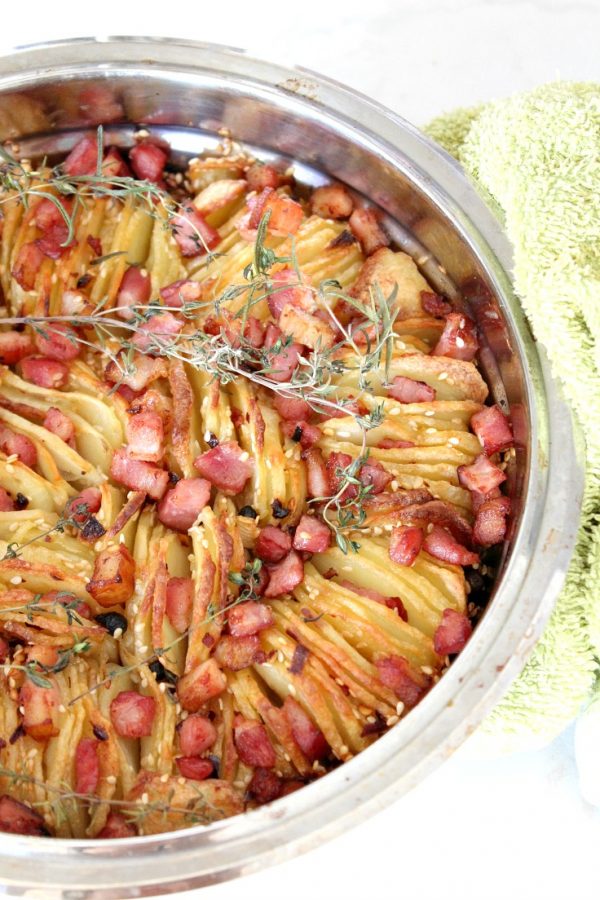Easy Oven Roasted Potatoes With Crispy Skin & Moist Inside