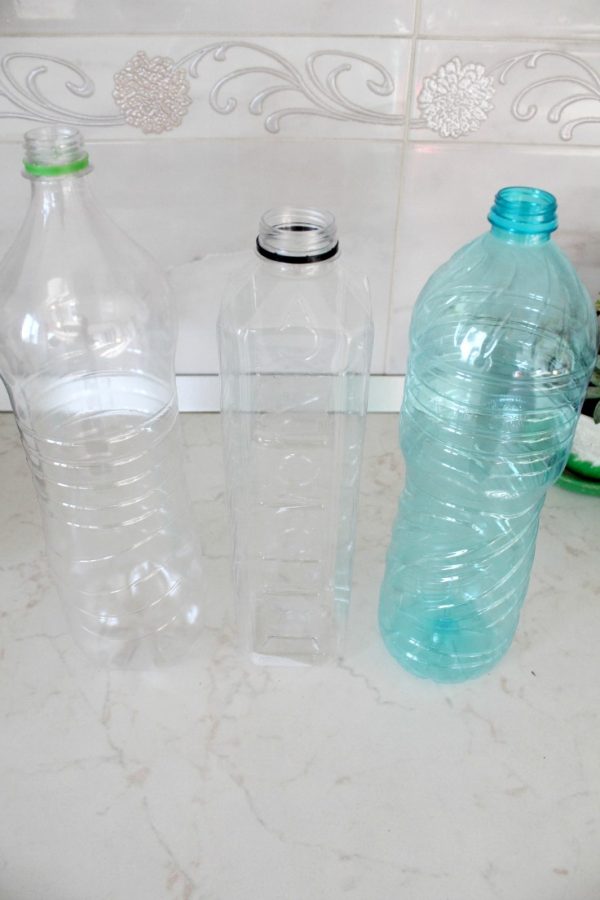 Simple & Easy PLASTIC FLOWER VASE DIY - Easy Peasy Creative Ideas