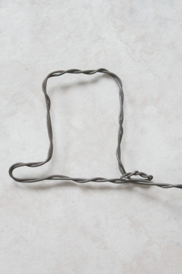 Snowman Decorations With Wire - Easy Peasy Creative Ideas