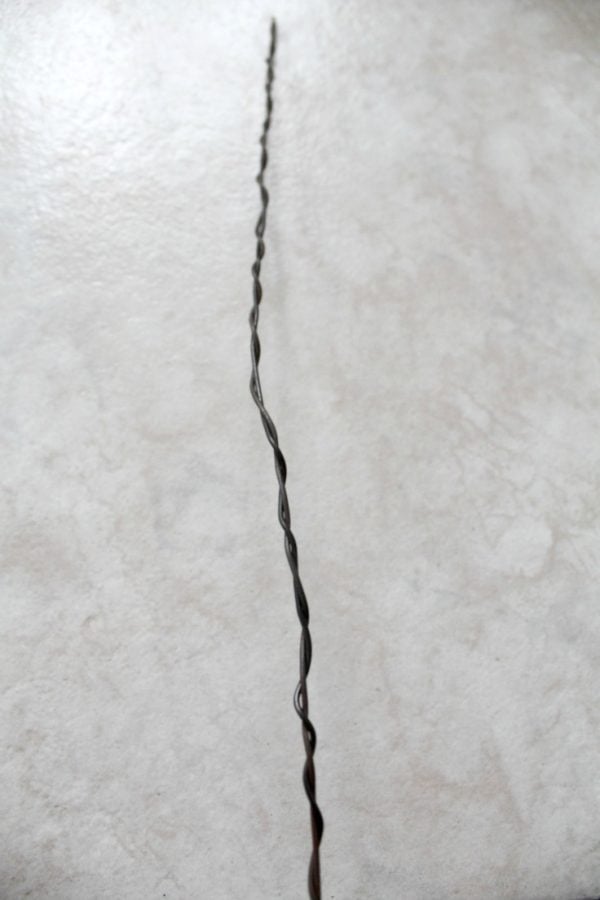 Snowman Decorations With Wire - Easy Peasy Creative Ideas