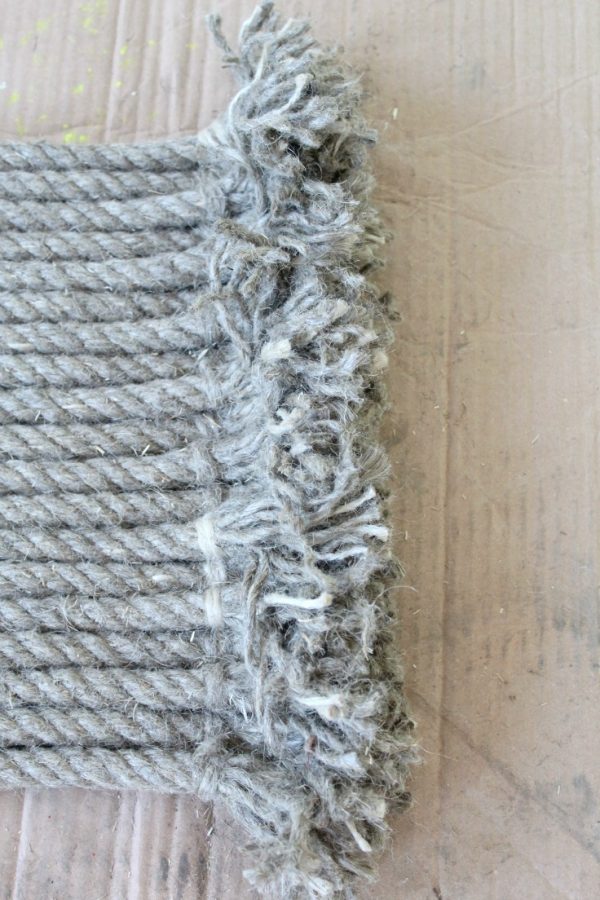Make A Stunning DIY ROPE RUG For Cheap - Easy Peasy Creative Ideas