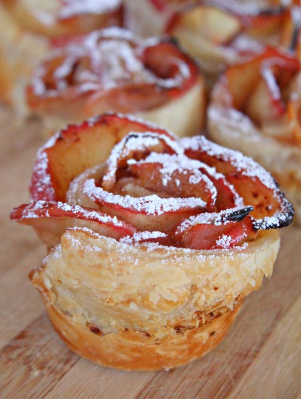 Apple Roses Recipe In Puff Pastry - Easy Peasy Creative Ideas