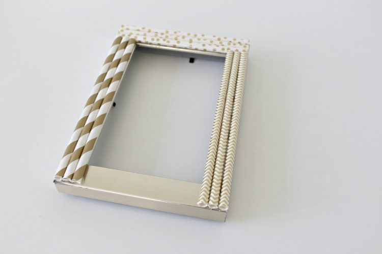 Straw Frame Fun Craft Idea To Decorate A Boring Photo Frame