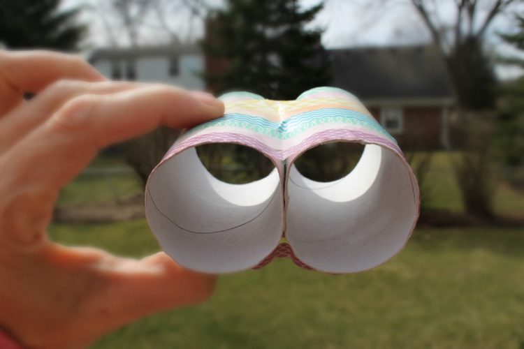 Binocular Craft For Kids With "I Spy Spring" Printable Checklist
