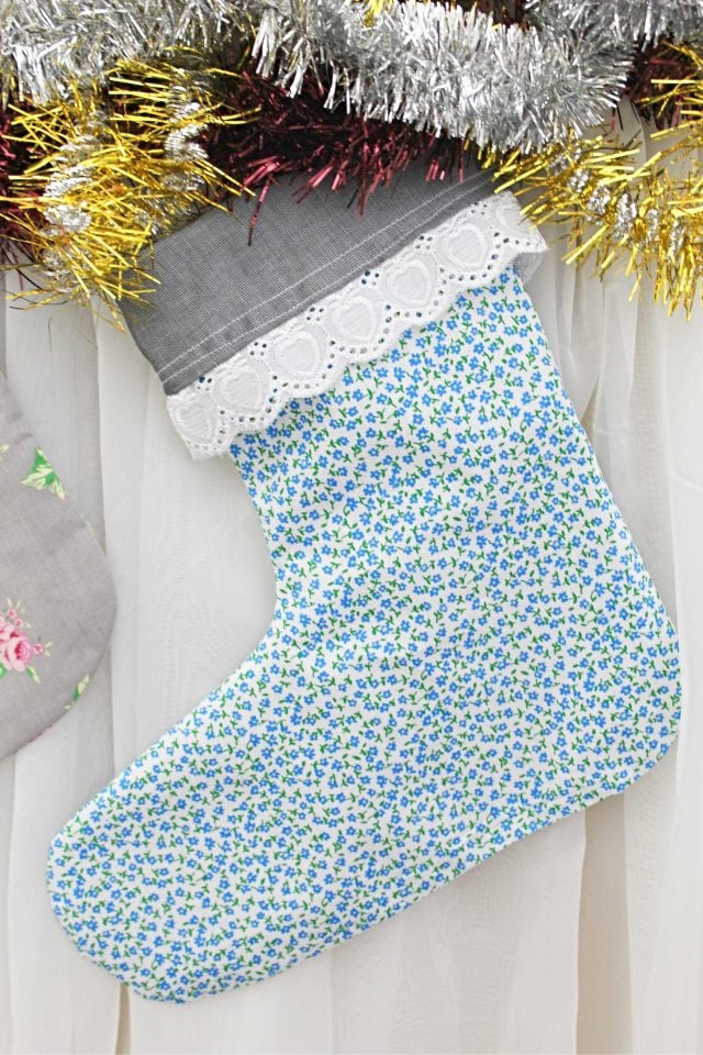 Simple Christmas Stocking Sewing Pattern - Easy Peasy Creative Ideas
