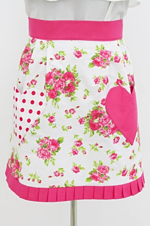 Easy Half Apron Pattern And Tutorial - Easy Peasy Creative Ideas