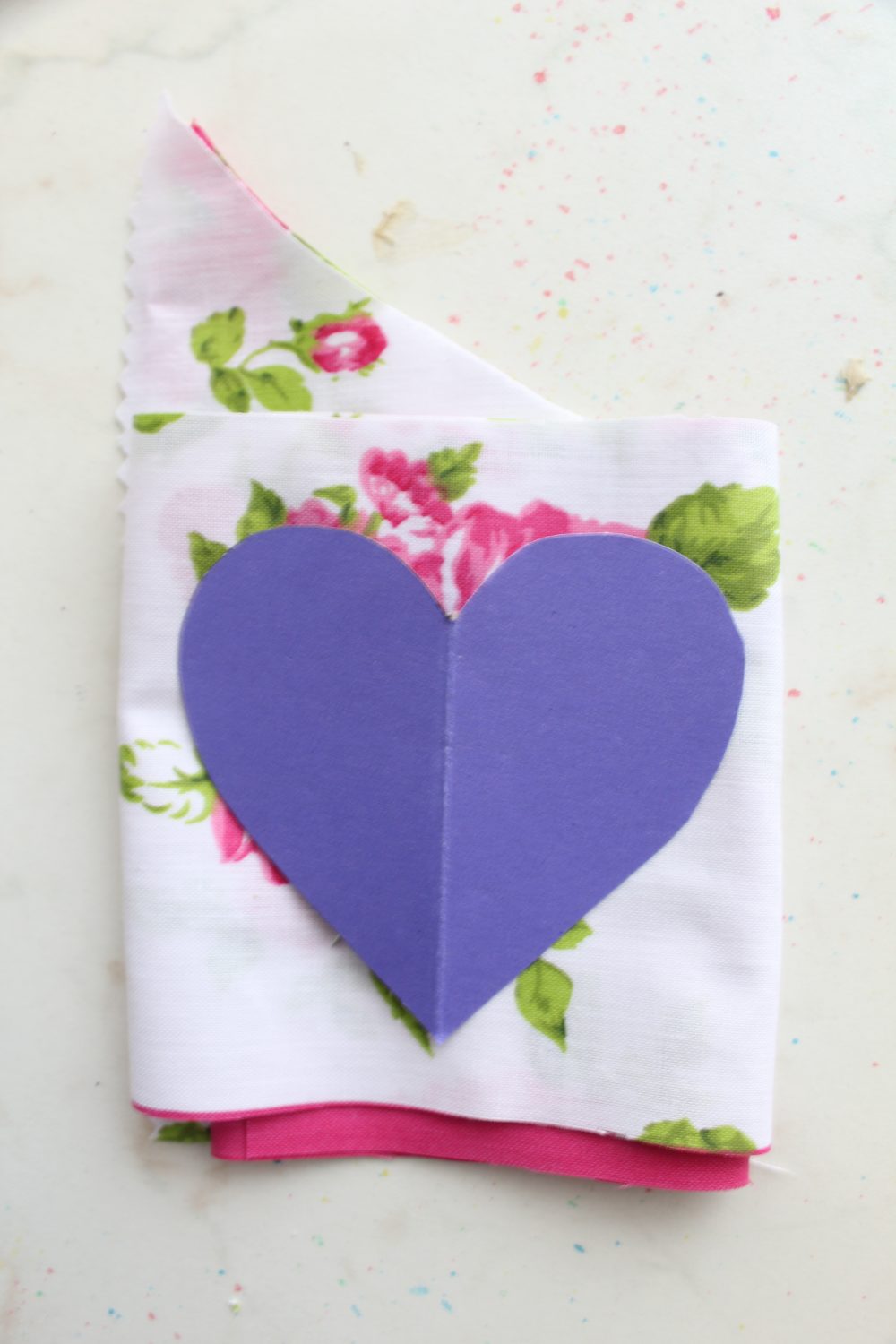 How To Sew A Scrappy HEART GARLAND - Easy Peasy Creative Ideas
