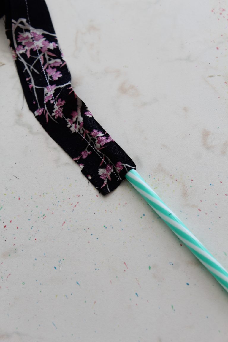 How To Turn A Fabric Tube Inside Out Easily - Easy Peasy Creative Ideas