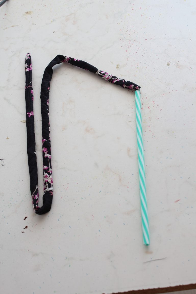 How To Turn A Fabric Tube Inside Out Easily - Easy Peasy Creative Ideas