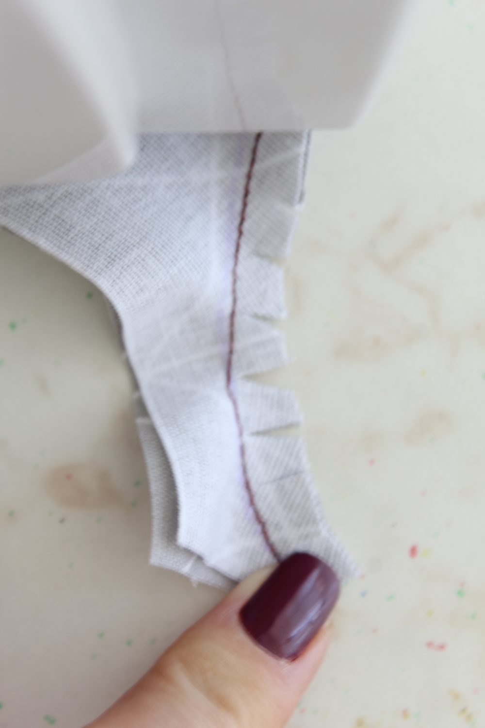 Clipping And Notching Seam Allowances Correctly - Easy Peasy Creative Ideas