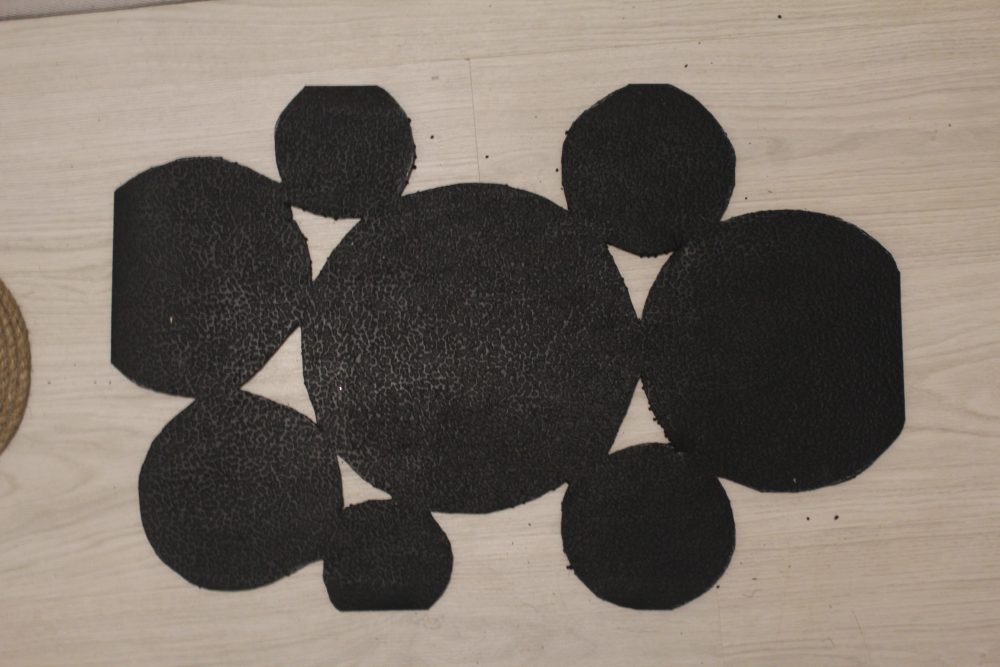 How To Sew A Gorgeous DIY Rope Rug - Easy Peasy Creative Ideas