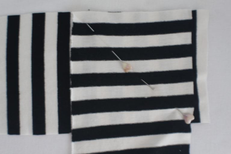 Genius sewing tip: best way to match stripes - Easy Peasy Creative Ideas