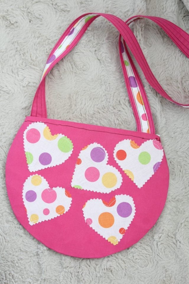 Make This Easy Girls Crossbody Bag Pattern - Easy Peasy Creative Ideas