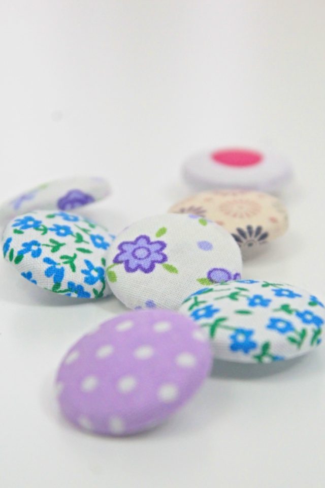 Easy And Fun Fabric Covered Buttons - Easy Peasy Creative Ideas