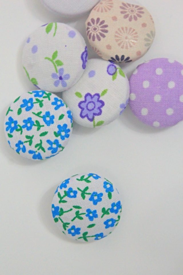 Easy And Fun Fabric Covered Buttons - Easy Peasy Creative Ideas