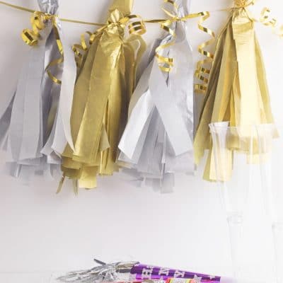 Quick & Easy Tissue Paper Tassels - Easy Peasy Creative Ideas