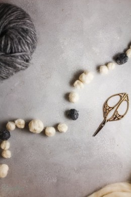Wool Ball Garland DIY | Easy Peasy Creative Ideas