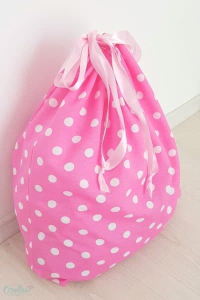 Drawstring Laundry Bag Sewing Tutorial - Easy Peasy Creative Ideas