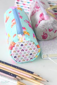 Easy Adorable Round Pencil Case Pattern - Easy Peasy Creative Ideas