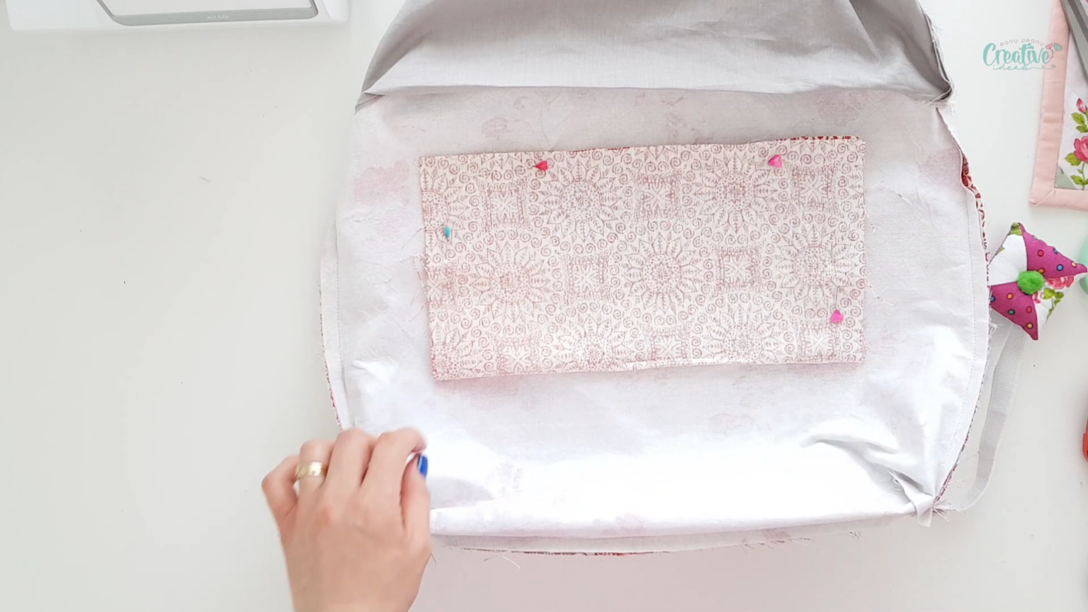 How To Sew a Welt Zipper Pocket to a Bag - Easy Peasy Creative Ideas