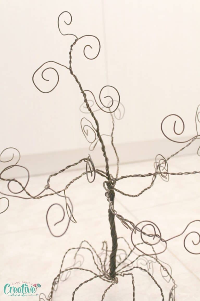 DIY Jewelry Holder Tree made out of wire