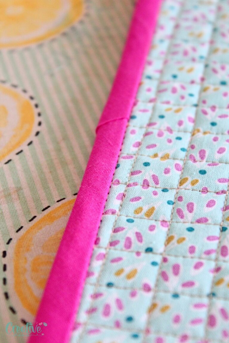 How to Bind a Quilt Perfectly With a Simple Trick - Easy Peasy Creative ...