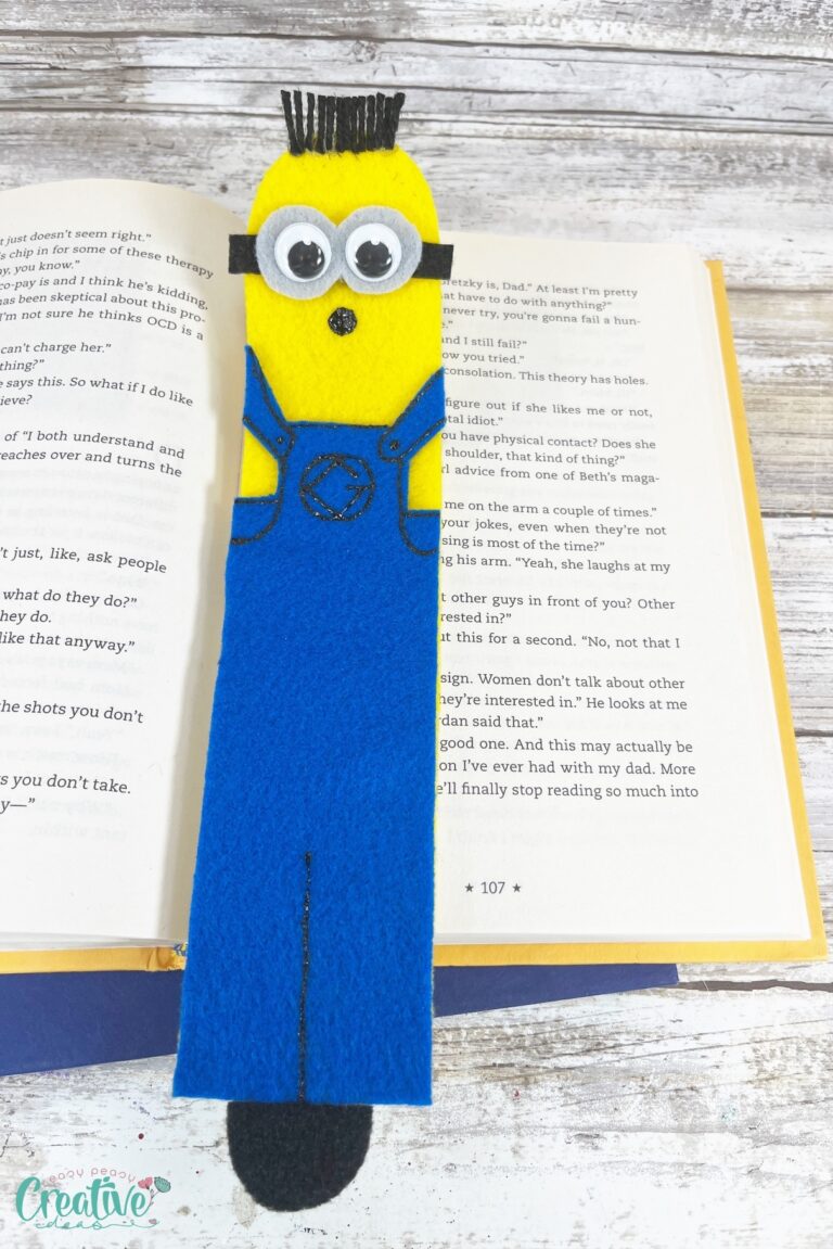 Smile-causing Minion Bookmarks Craft - Easy Peasy Creative Ideas