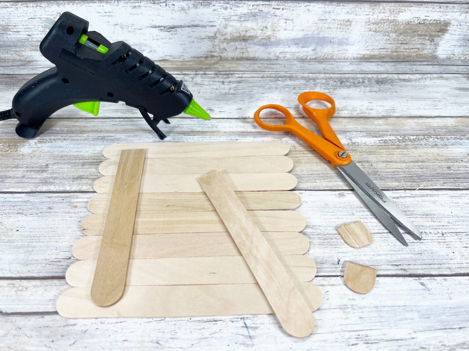 Easy to Make Butterfly Craft, with Craft Sticks - Easy Peasy Creative Ideas