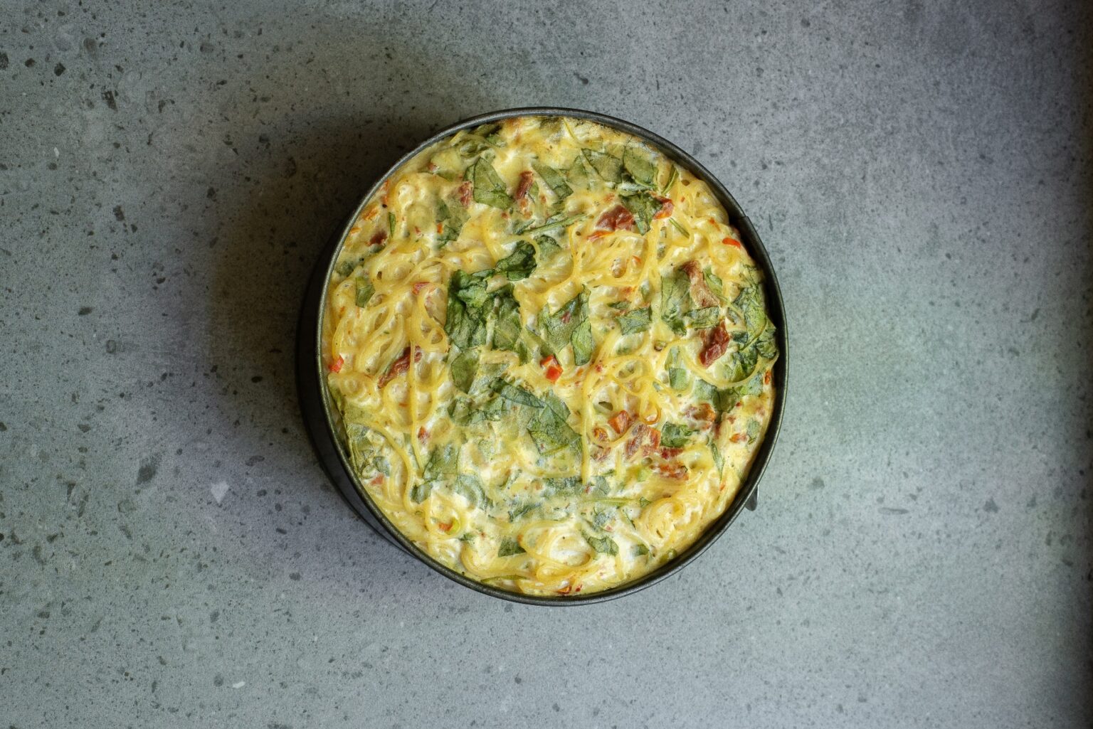 Mediterranean Spaghetti Cake - Easy Peasy Creative Ideas