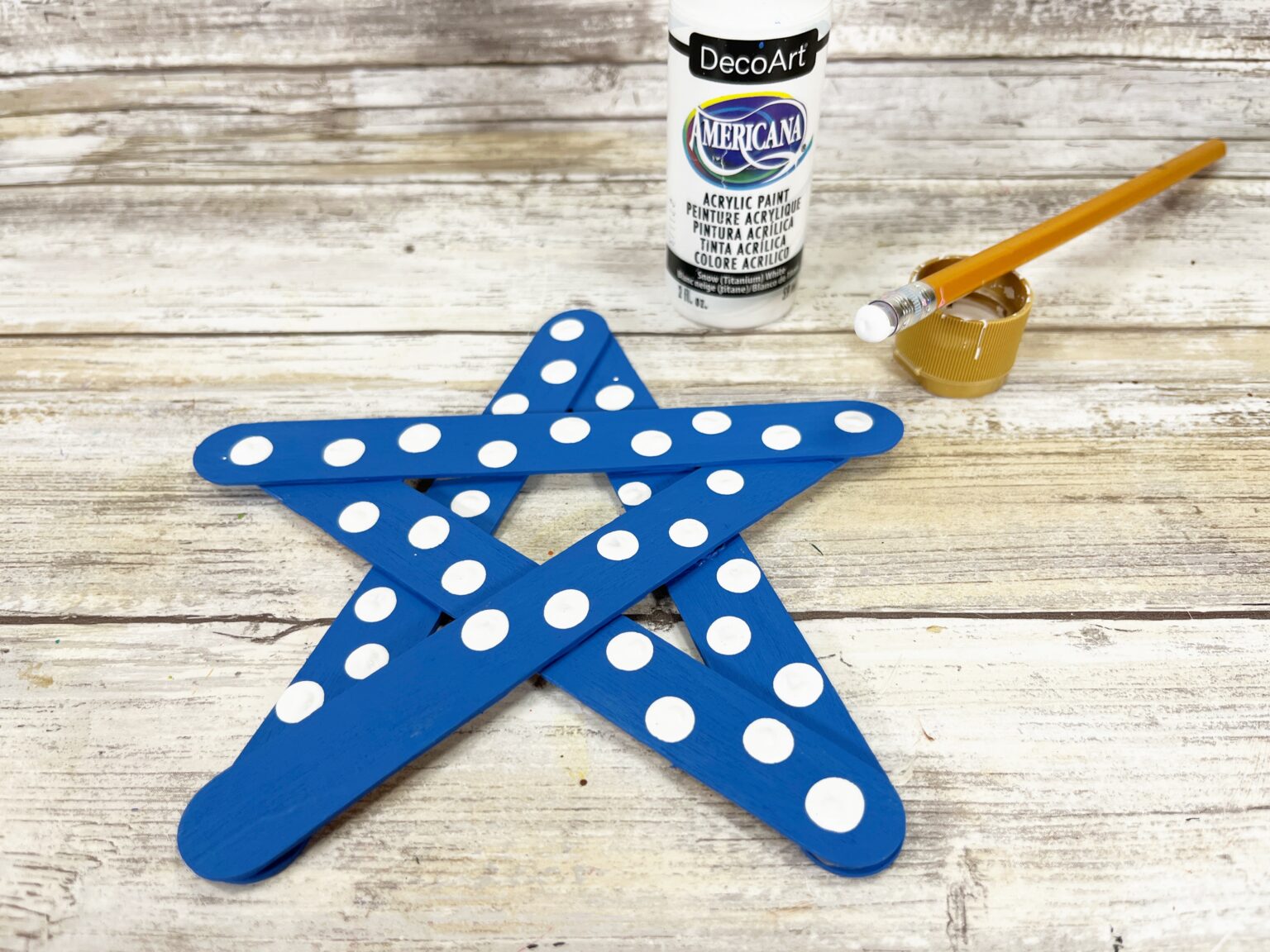 Craft Stick Star DIY 4th of July Decoration - Easy Peasy Creative Ideas