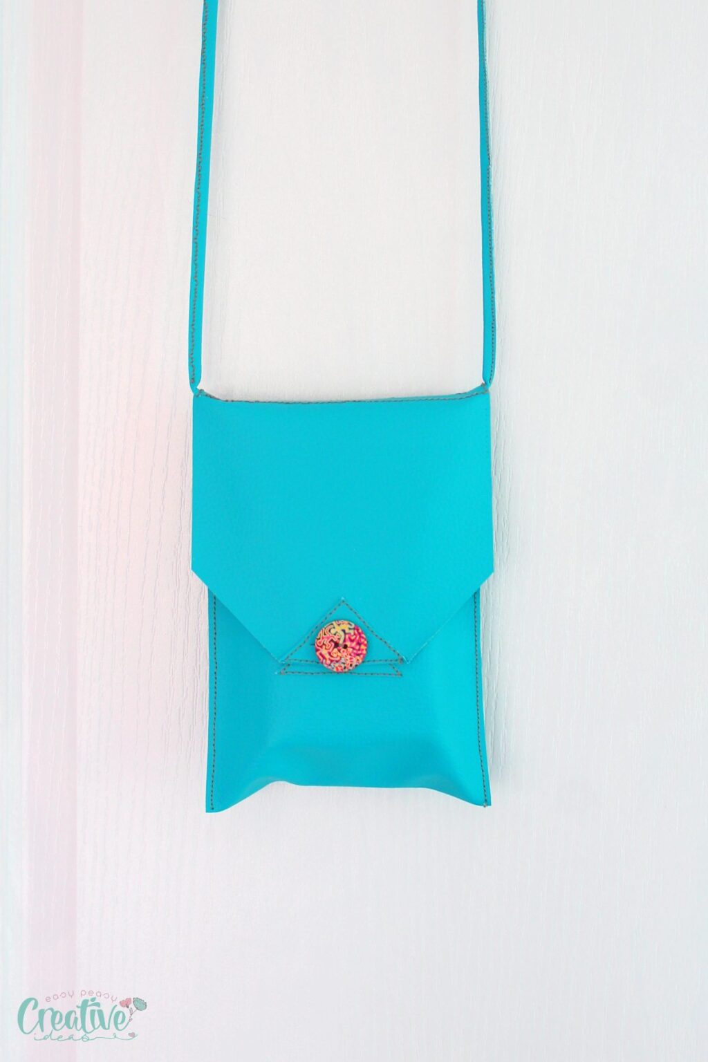 Sew Simple Crossbody Bag with Faux Leather - Easy Peasy Creative Ideas