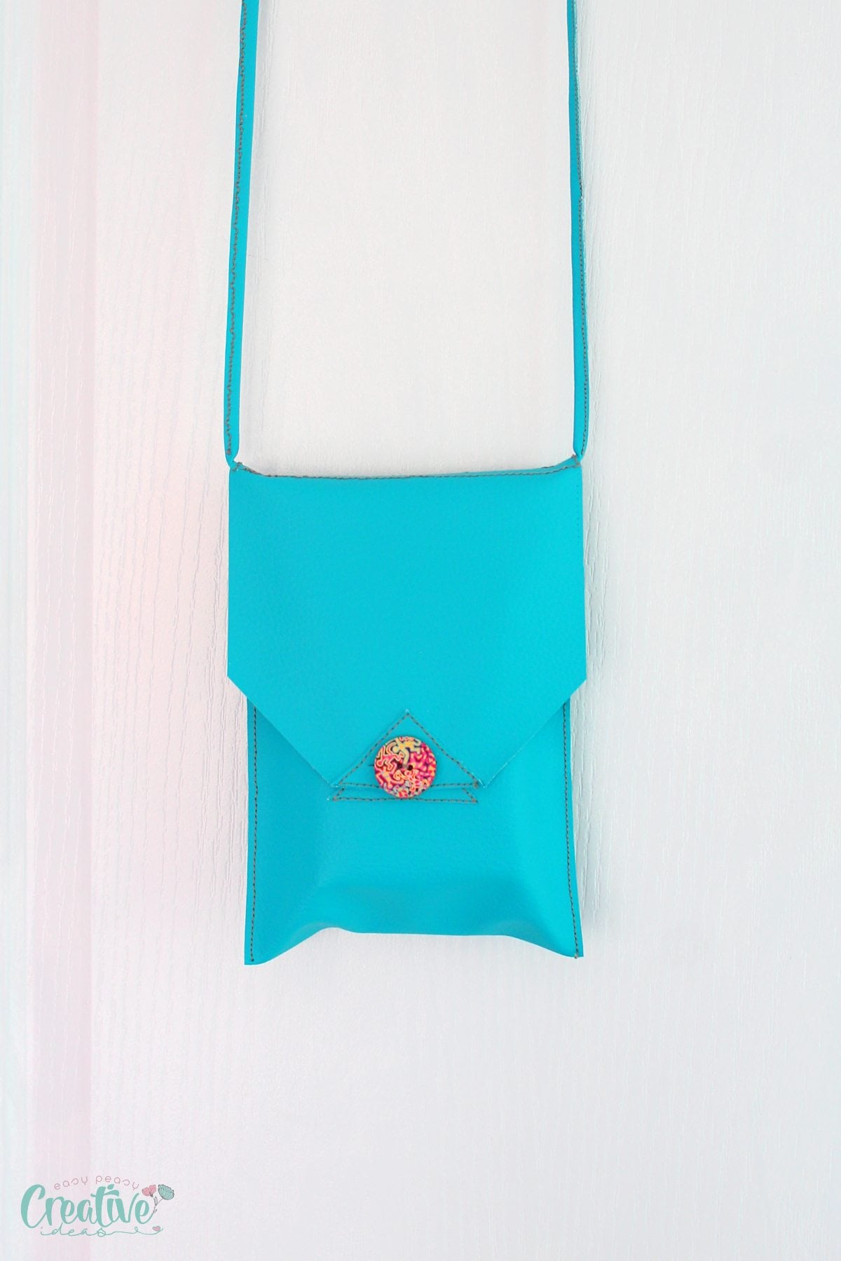 Sew Simple Crossbody Bag with Faux Leather - Easy Peasy Creative Ideas