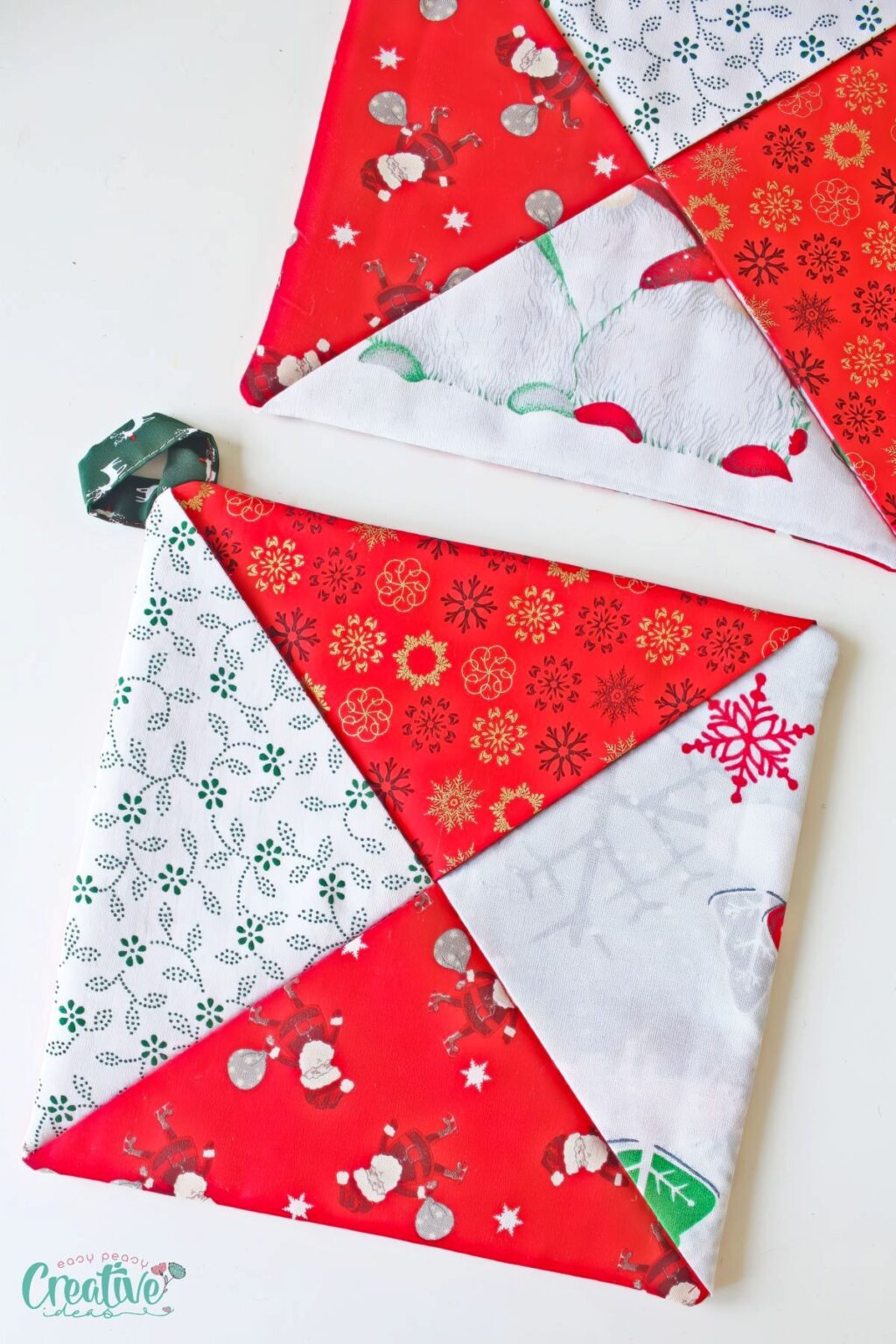 How to sew pinwheel hot pads - Easy Peasy Creative Ideas