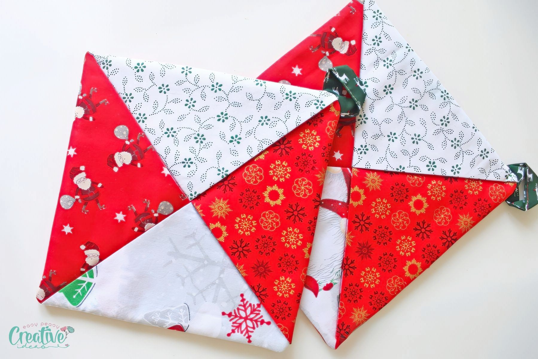 How to sew pinwheel hot pads - Easy Peasy Creative Ideas