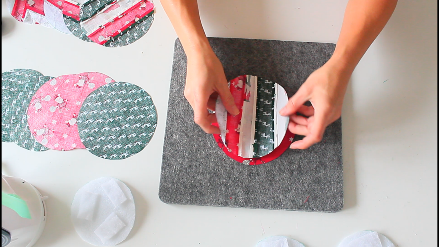 10 Minutes Sew Round Quilted Coasters - Easy Peasy Creative Ideas