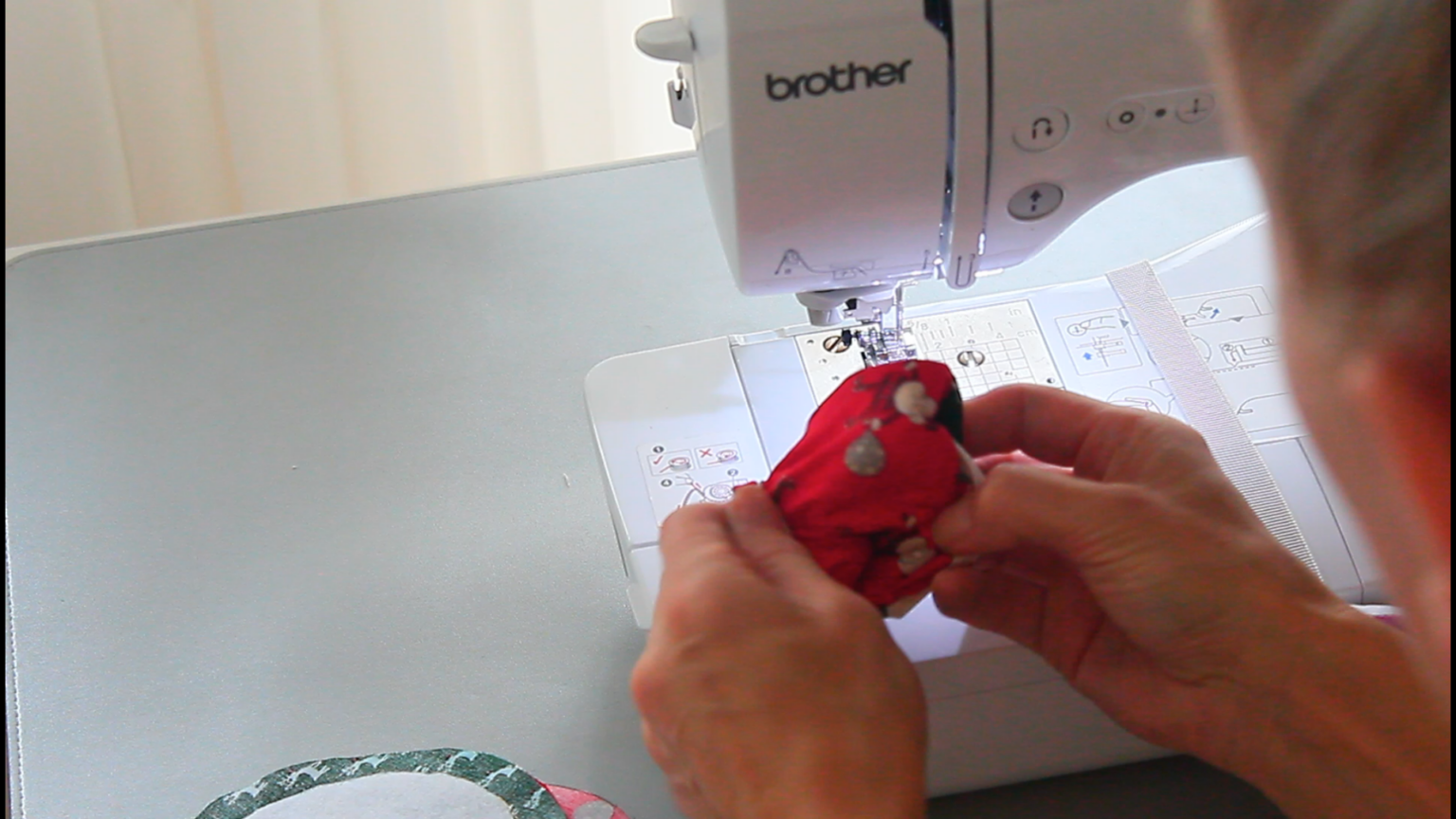 10 Minutes Sew Round Quilted Coasters - Easy Peasy Creative Ideas