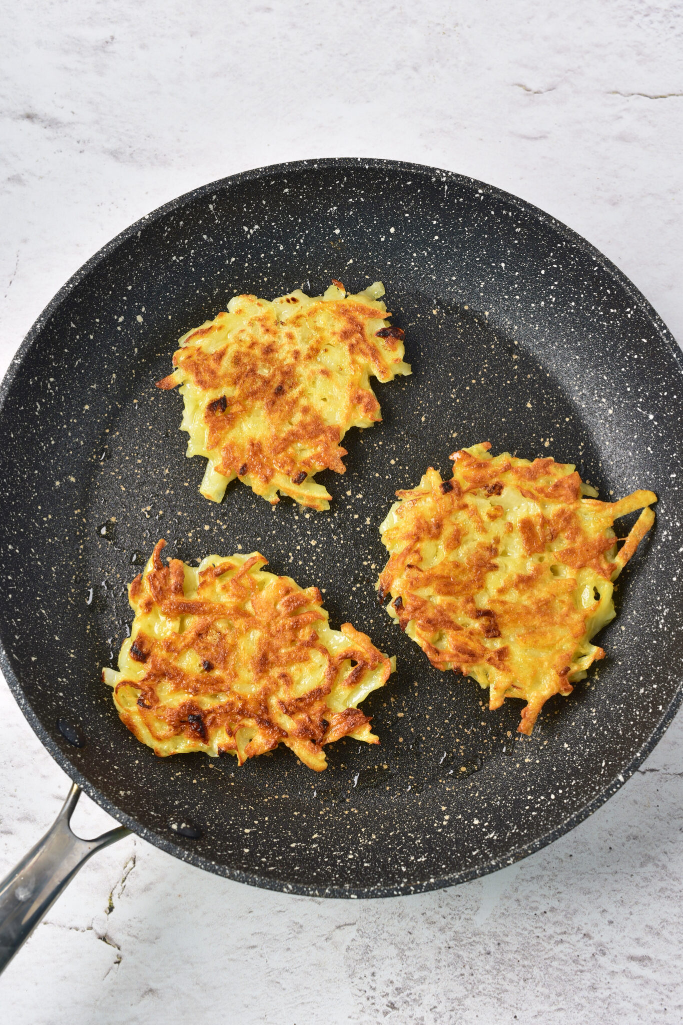 Potato Latkes aka Jewish Potato Pancakes - Easy Peasy Creative Ideas
