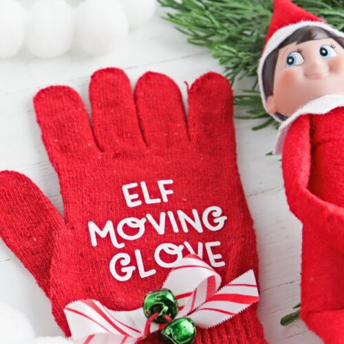 Elf moving glove craft - Easy Peasy Creative Ideas