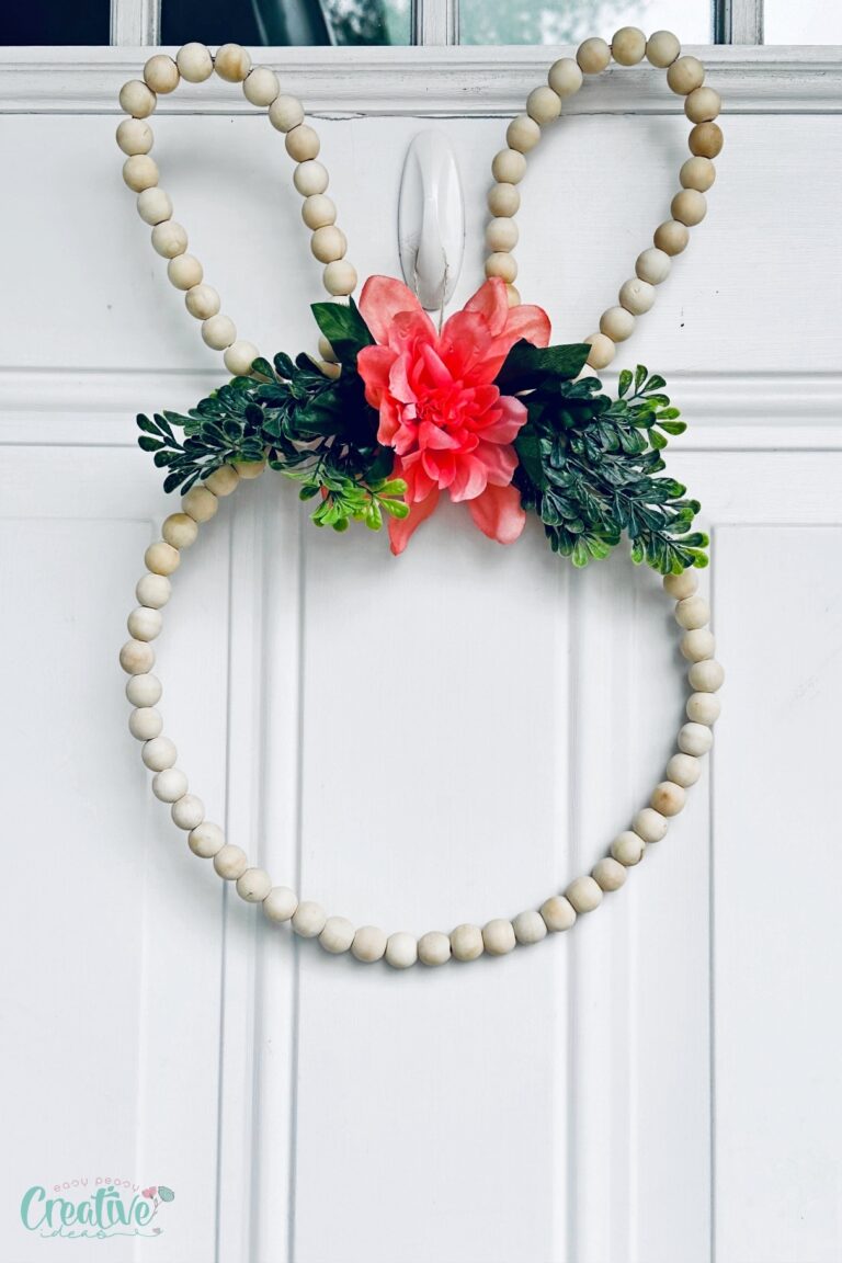 Charming Beaded Bunny Wreath to DIY this Easter - Easy Peasy Creative Ideas